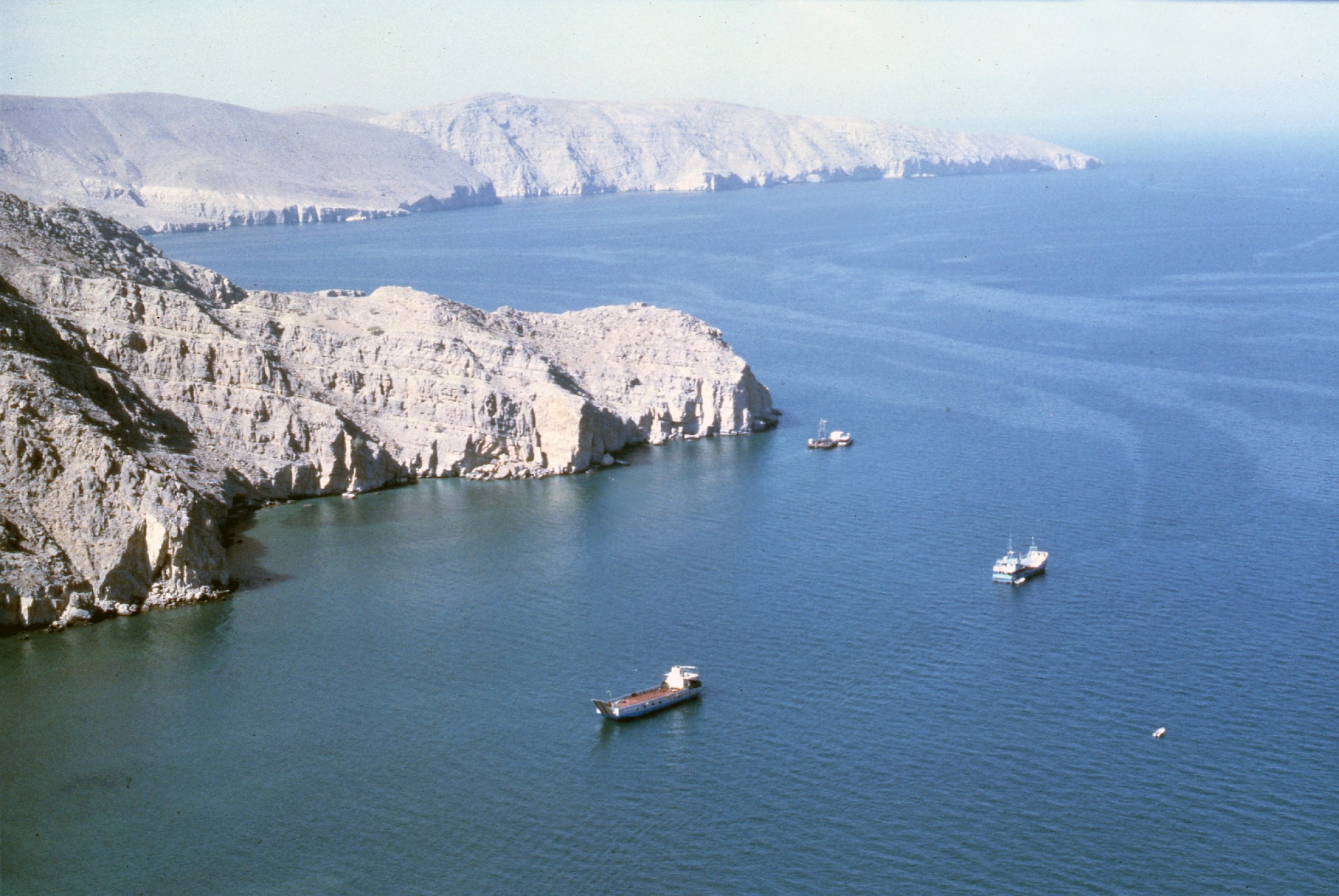 Iran will close Strait Of Hormuz if US regime blocks its Oil Exports ...