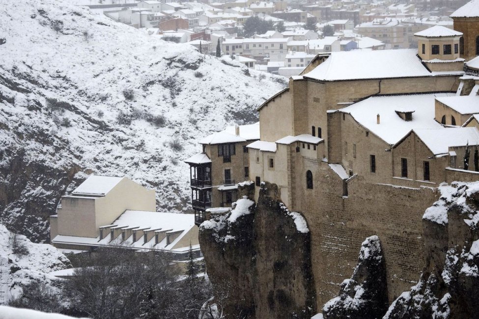 Spain sees Heaviest Snowfall in 50 years | Cosmos Chronicle