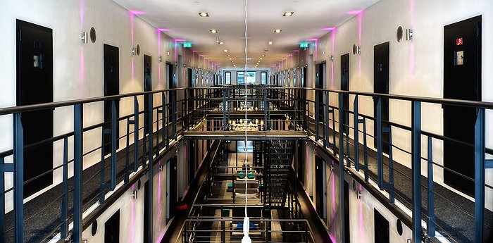 Denmark plans to relocate Refugee Inmates to rented Prisons in Kosovo ...